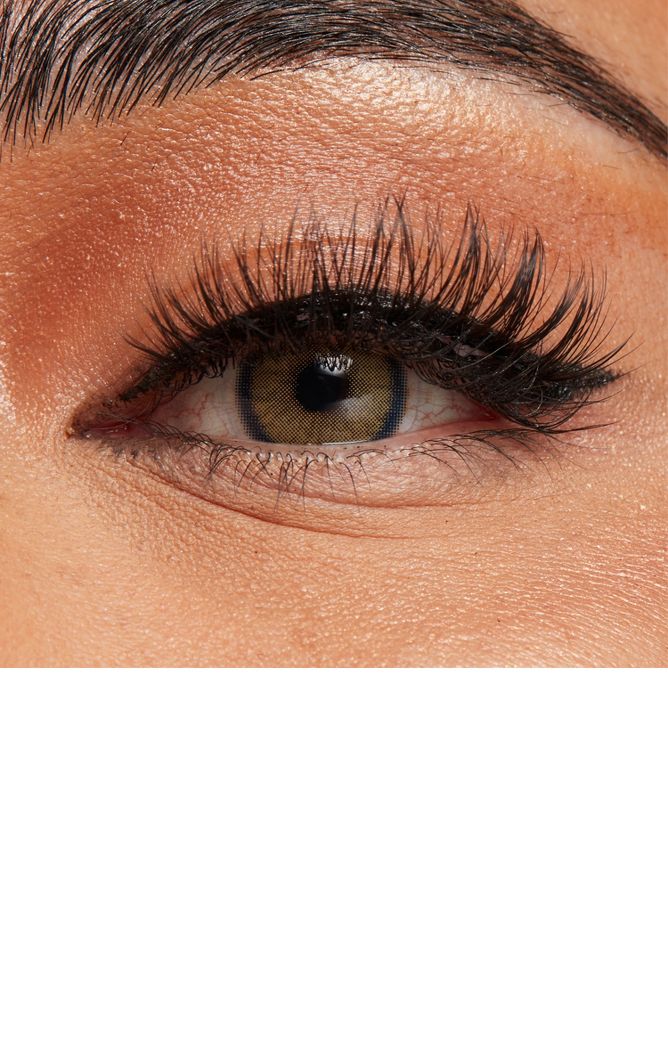 How to Apply False Lashes : Target