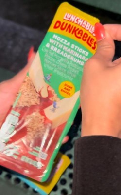 Lunchables Dunkables Cheese Sticks With Pizza Sauce And Bread Crumbs ...