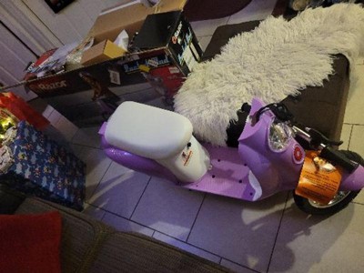 Razor Pocket Mod Betty Electric Scooter : Target