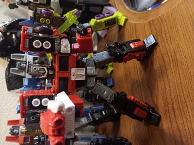 Transformers Target Optimus Prime And Autobot Bullseye Action Figure ...