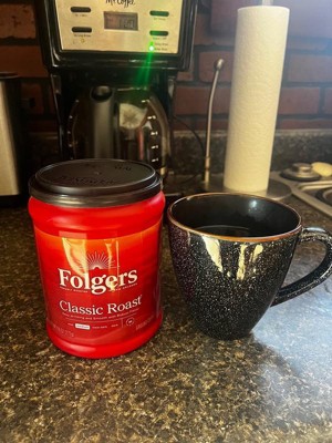 Folgers Classic Medium Roast Ground Coffee - 25.9oz : Target