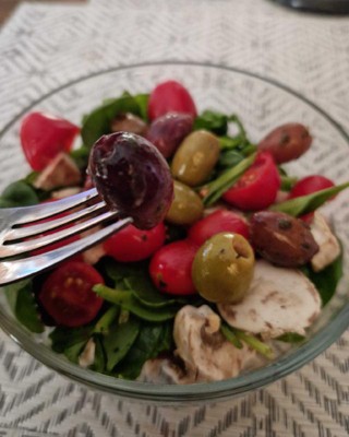 Greek Marinated Olive Medley With Basil And Garlic - 6.3oz - Good ...