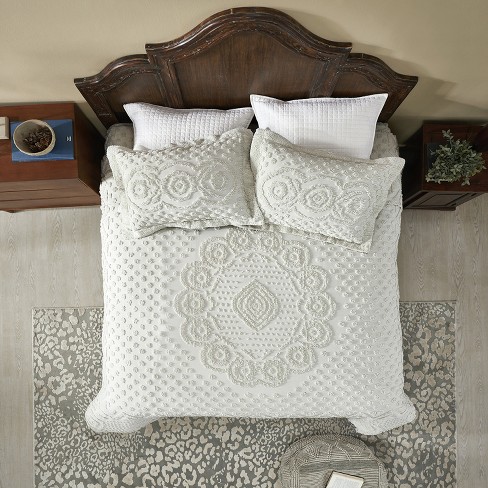 Heirloom Collection In Medillian Design Ivory Cotton Tufted Chenille ...