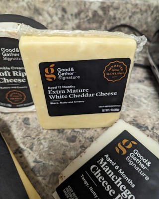Signature Extra Mature White Cheddar Cheese - 7oz - Good & Gather™ : Target