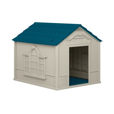 Suncast Deluxe Dog House with Vents and Crowned Channeled Floor, Taupe ...