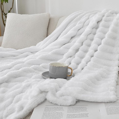 Kate Aurora Modern Lux Ultra Soft & Plush Ribbed Accent Throw Blanket ...
