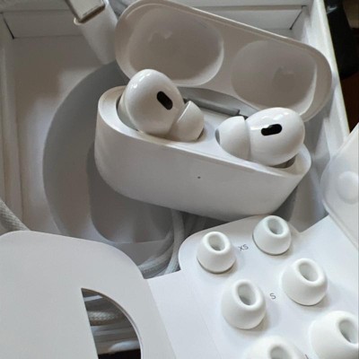 Apple Airpods Pro 2 With Active Noise Cancellation : Target