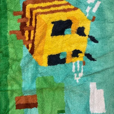 3'4"x4'6" Minecraft Bee Accent Rug : Target