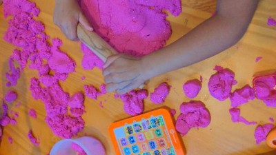 Kinetic Sand Crystal Pink Shimmer Sand 2lb : Target