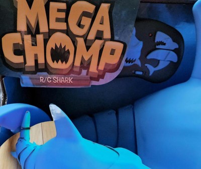 Mega Chomp R/c Shark : Target