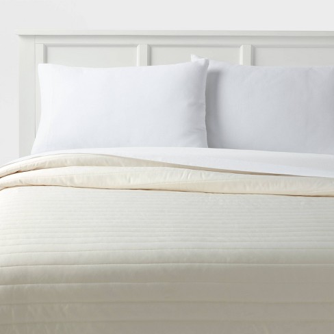 Full/queen Satin Quilt Ivory - Room Essentials™: Midweight Sateen ...