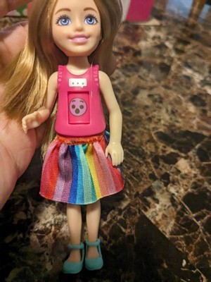 Barbie Art Therapy Playset With 2 Dolls, Pet & Accessories, Shirt On ...