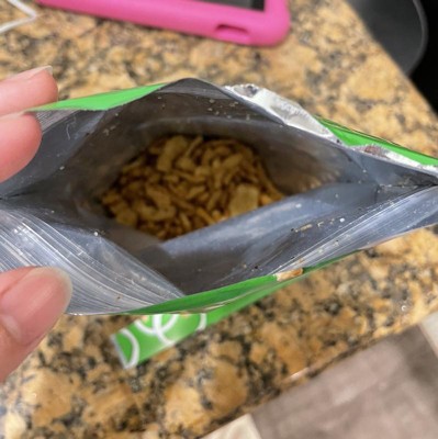 Garlic Pepper Crispy Onion Strings Salad Topper - 3.5oz - Good & Gather ...