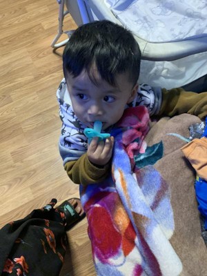 Tommee Tippee Ultra-light Silicone Baby Pacifier 6-18m - Blue/yellow ...