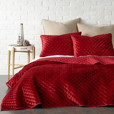 Red Velvet Holiday Quilt Set - One Full/queen Quilt And Two Standard ...