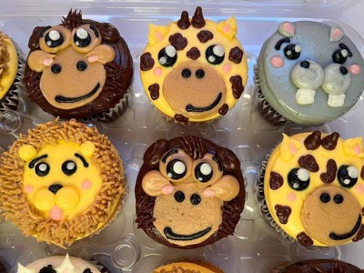 Chocolate & Vanilla Mini Cupcakes - 10oz/12ct - Favorite Day™ : Target