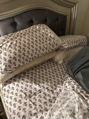 Queen 250 Thread Count Organic Percale Sheet Set Mum Flower - Threshold ...