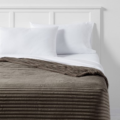 Room Essentials : Bedding