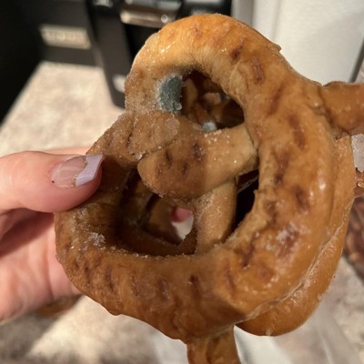 Superpretzel Frozen Baked Soft Pretzels - 6ct/13oz : Target