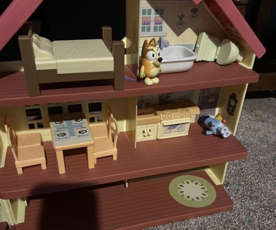 Bluey Ultimate Lights & Sounds Playhouse With Muffin & Socks (target ...