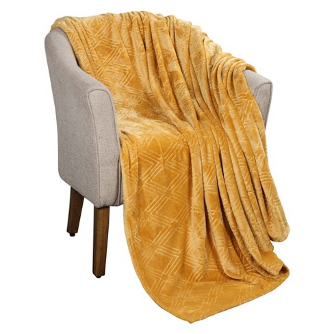 Diamond Flannel Embossed Fleece Blanket, Full/queen, Gold - Blue Nile ...