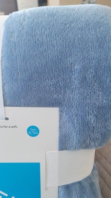 Full/queen Solid Plush Bed Blanket True White - Room Essentials™ : Target