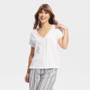 Women's Short Sleeve Lace Trim V-Neck T-Shirt - Universal Thread™ White ...