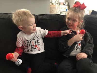 Smartnoggin Nogginstik Developmental Light-up Rattle And Parent Guide ...