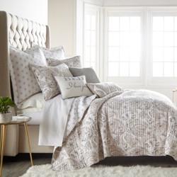 Kassandra Quilt And Pillow Sham Set - Levtex Home : Target