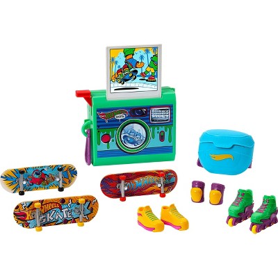 Hot Wheels Skate Boombox Skate Park Playset With 1 Exclusive ...