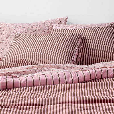 Cozy Hollister Logo Blanket Pink - The Hollister Collection at Target ...