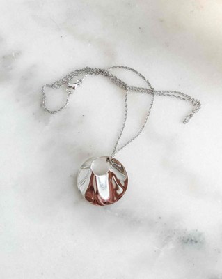 Women's Sterling Silver Twist Medallion Pendant Chain Necklace (18 ...