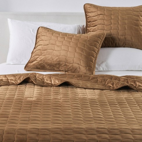 Isla Jade Twin/twin Extra Long Stitch Velvet Quilt Bedding Set Cognac ...