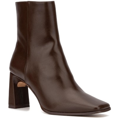 Gabrielle Union Women's Robyn Ankle Boots - 9, CHOCOLATE : Target