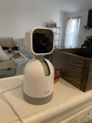 Blink Mini Pan-tilt Alexa-enabled Indoor Rotating Plug-in Smart ...