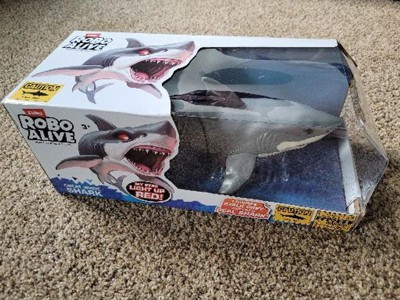 Robo Alive Great White Shark : Target