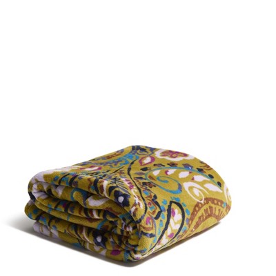 Vera Bradley Women's Outlet Fleece Essential Throw Blanket Buta Spray ...