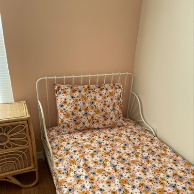 Twin Vintage Floral Print Cotton Kids' Sheet Set - Pillowfort™ : Target