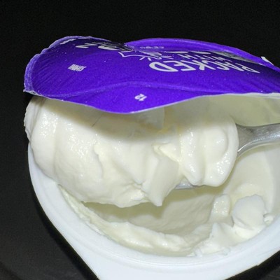 Light + Fit Nonfat Gluten-free Strawberry Cheesecake Greek Yogurt - 4ct ...