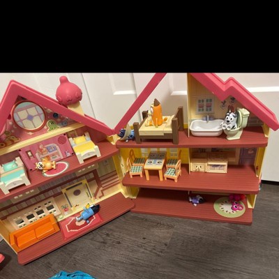 Bluey Ultimate Lights & Sounds Playhouse With Muffin & Socks (target ...