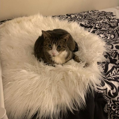 3' Faux Fur Round Kids' Rug White - Pillowfort™ : Target