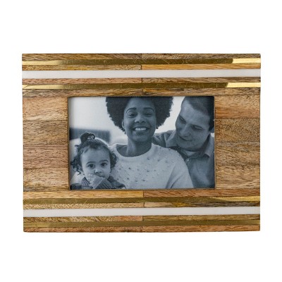Gold Metal & White Resin Strip 4x6 Photo Frame - Foreside Home & Garden ...