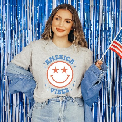 Simply Sage Market Women's America Vibes Smiley Short Sleeve Graphic ...