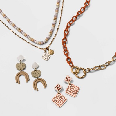 Universal Thread : Target