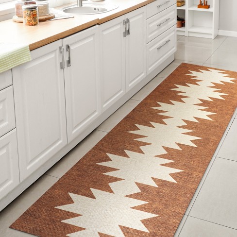 2' X 8' Chayton Minimalist Geometric Machine-washable Runner Rug, Rust ...