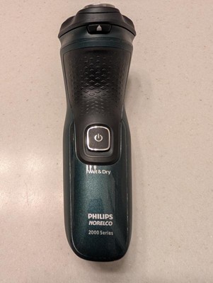 Philips Norelco Wet & Dry Men's Rechargeable Electric Shaver 2400 ...