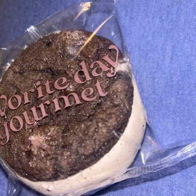Cookies & Cream Ice Cream Sandwiches 20oz/4ct - Favorite Day™ : Target