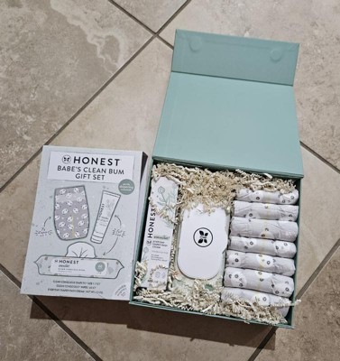 The Honest Company Babe's Clean Bum Gift Set : Target