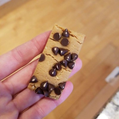 Perfect Bar Dark Chocolate Chip Peanut Butter Snack Size Protein Bars ...