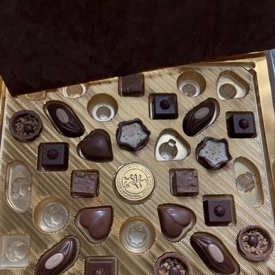 Lindt Mini Pralines Assorted Chocolate Candy Gift Box - 36ct/6.2oz : Target